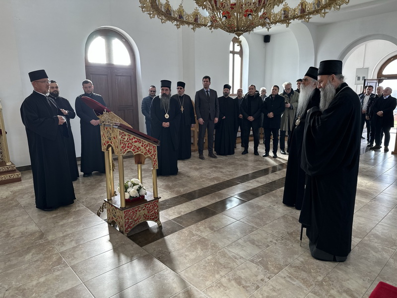 Sveti kralj Stefan Dečanski krsna slava episkopa Jeroteja - Šabac 24/7