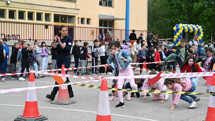 LOZNICA: INTERAKTIVNA OBUKA ZA LOZNIČKE OSNOVCE - Šabac 24/7